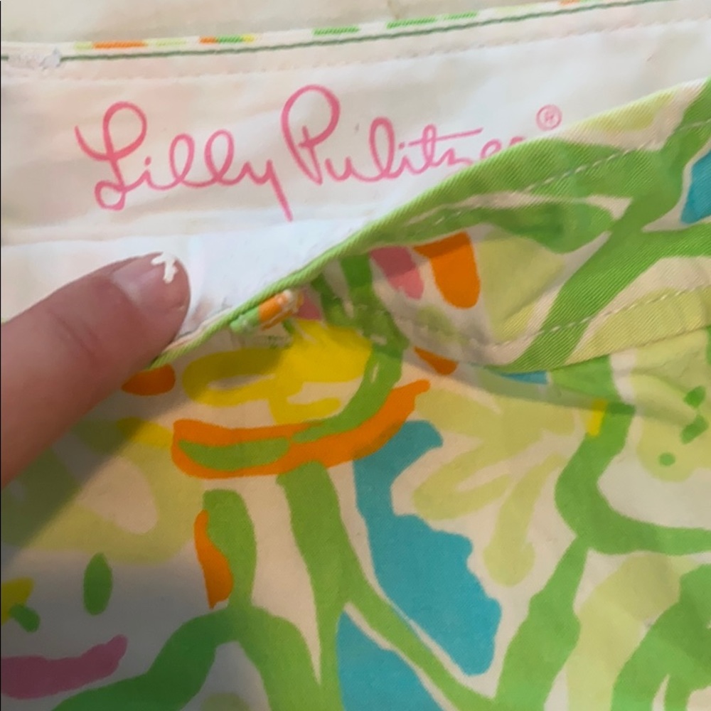 Lilly Pulitzer Scalloped “The Buttercup Short” - Gem